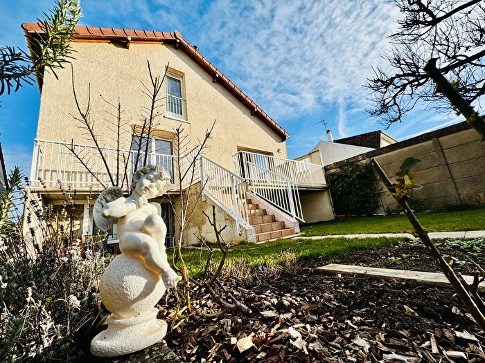 Maison à vendre - Athis-Mons, Centre-ville - 6 pièces - 4 chambres