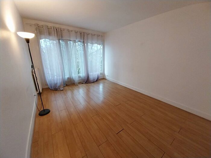 Appartement à louer - Place de France, Massy - 3 pièces - 2 chambres