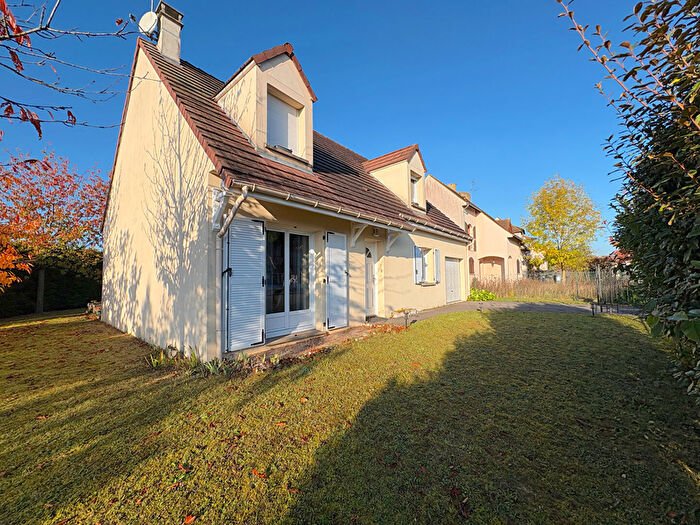 Maison à vendre - Villejust - 6 pièces - 4 chambres