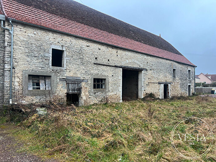 Maison à vendre - Norges-la-Ville - 1 pièce - 1 chambre