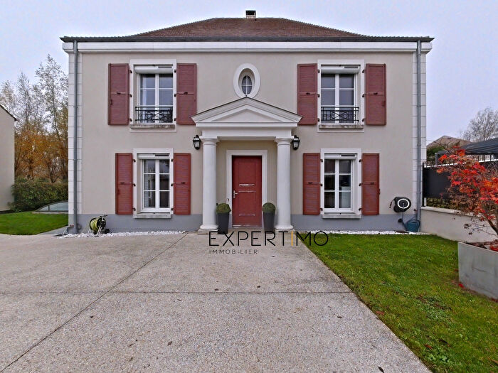 Maison à vendre - Magny-le-Hongre - 6 pièces - 4 chambres
