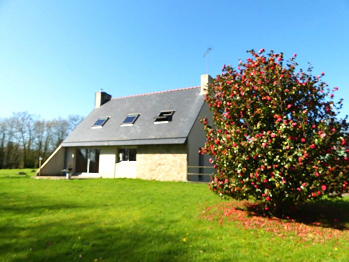 Maison à vendre - Glomel - 6 pièces - 4 chambres