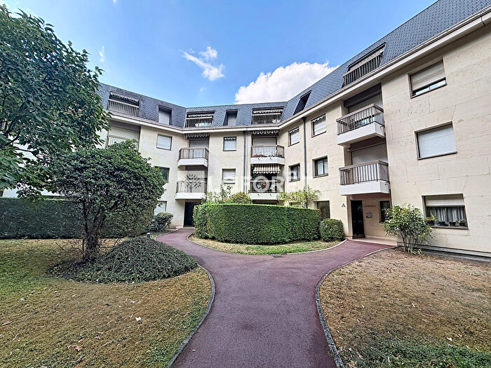 Bourg-la-Reine, Lakanal - Appartement 5 pièces à vendre