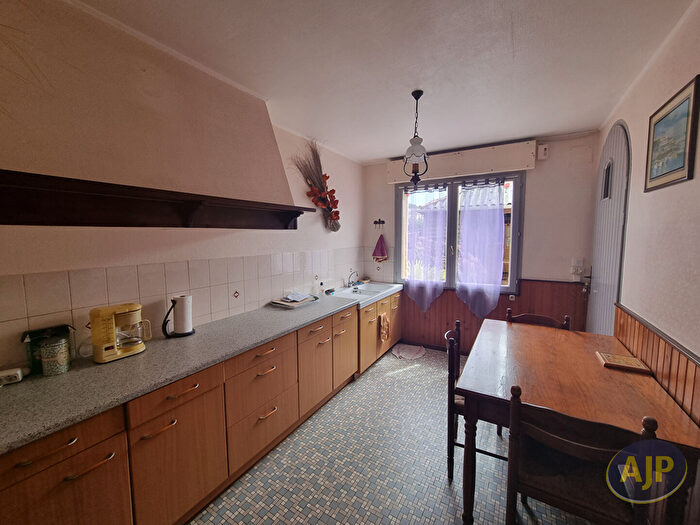 Maison à vendre - La Limouzinière - 5 pièces - 2 chambres