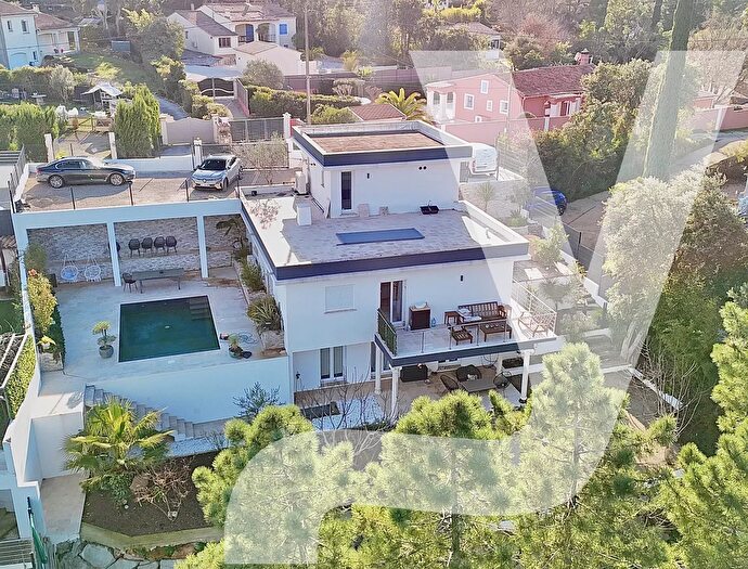 Maison à vendre - Vidauban - 6 pièces - 4 chambres