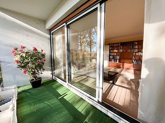 Appartement à vendre - Vaucresson - 5 pièces - 3 chambres