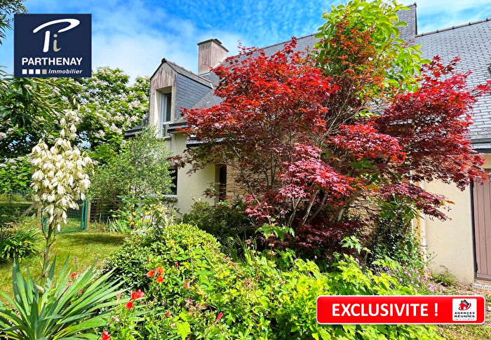 Montfort-sur-Meu : Maison 5 pièces à vendre