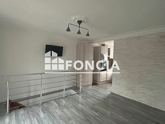 Appartement à louer - Plantes-Dauphine, Orléans - 4 pièces - 3 chambres