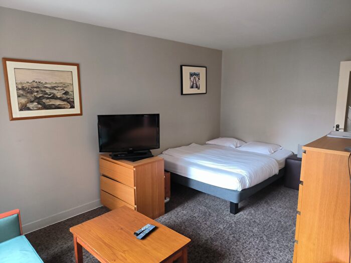 Appartement à vendre - Paris e , Clichy, Trinité - 1 pièce - 1 chambre