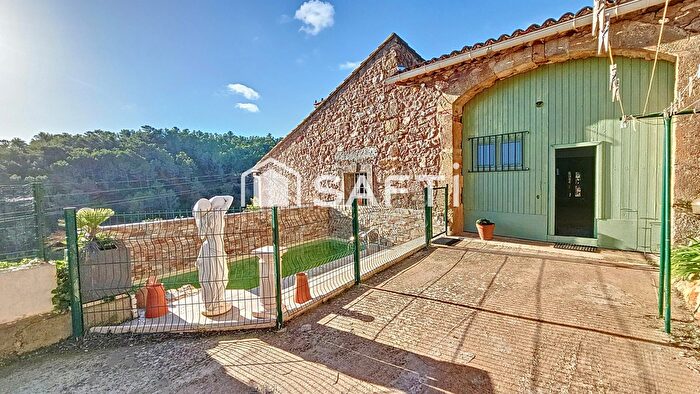 Maison à vendre - Saint-Chinian - 9 pièces - 7 chambres