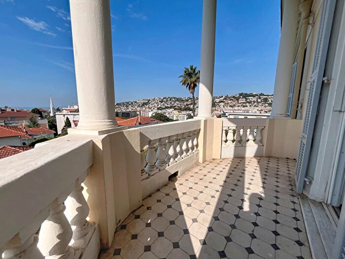Appartement 4 pièces à vendre à Nice, Saint-Lambert, Bas-Cimiez