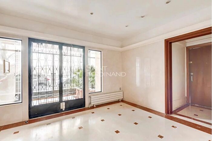 Appartement 2 pièces à vendre - Paris 16ème, Auteuil-Nord, Jasmin, Mirabeau