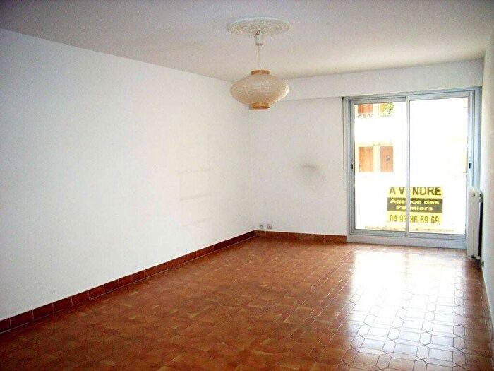 Appartement à louer - Centre Ville Sud Ouest, Grasse - 2 pièces - 1 chambre