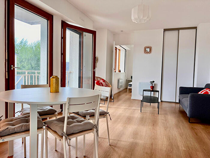 Appartement à louer - Nantes, Saint-Clément, Jardin des plantes, Caserne Lamoricière - 2 pièces - 1 chambre