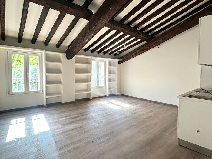 L'Isle-sur-la-Sorgue, Centre-ville : Appartement 2 pièces à vendre