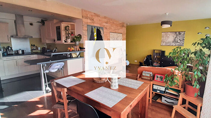 Appartement à louer - Cesson-Sévigné, Centre-ville, La Hublais, Beausoleil - 3 pièces - 2 chambres