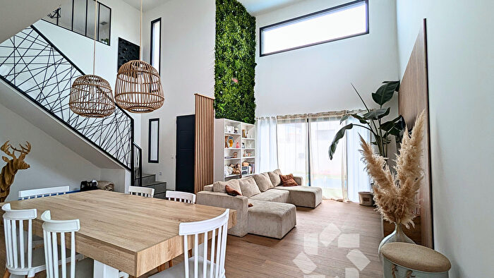 Maison à vendre - Thuir - 5 pièces - 4 chambres