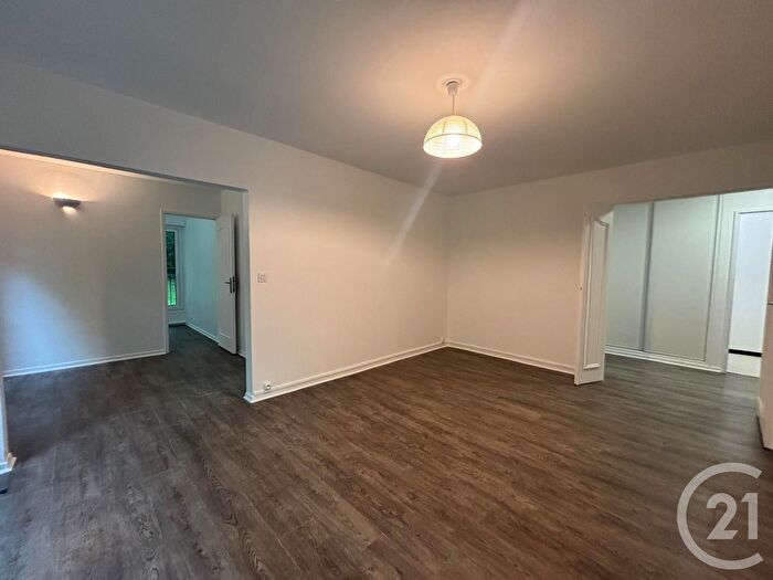 Appartement 5 pièces à Brunoy, Sud, à louer