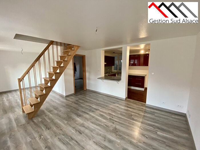 Appartement à louer - Soultz-Haut-Rhin - 4 pièces - 3 chambres