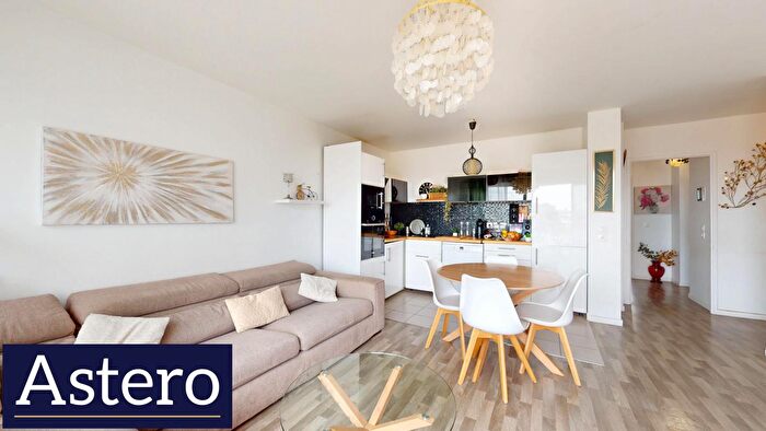 Appartement à vendre - Colombes, Fossés Jean Bouvier - 4 pièces - 3 chambres