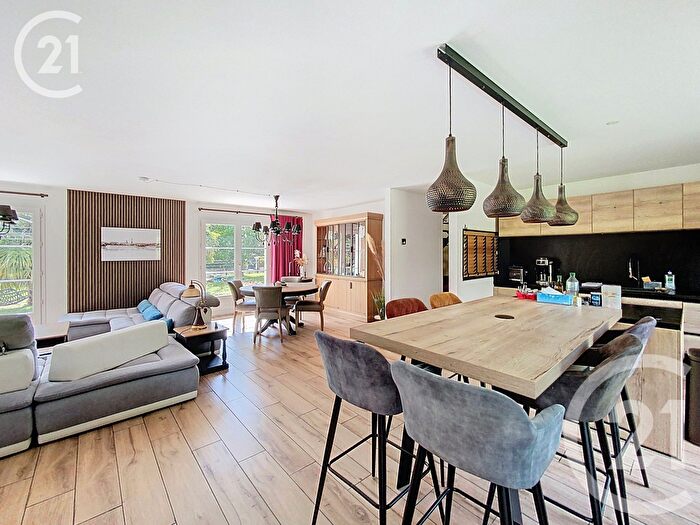 Maison à vendre - Isneauville - 7 pièces - 5 chambres