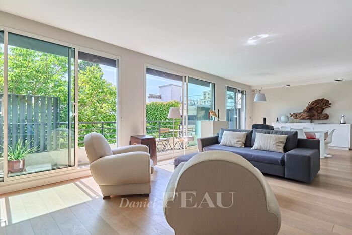 Paris 16ème, Auteuil-Nord, Jasmin, Mirabeau : Appartement 5 pièces à vendre