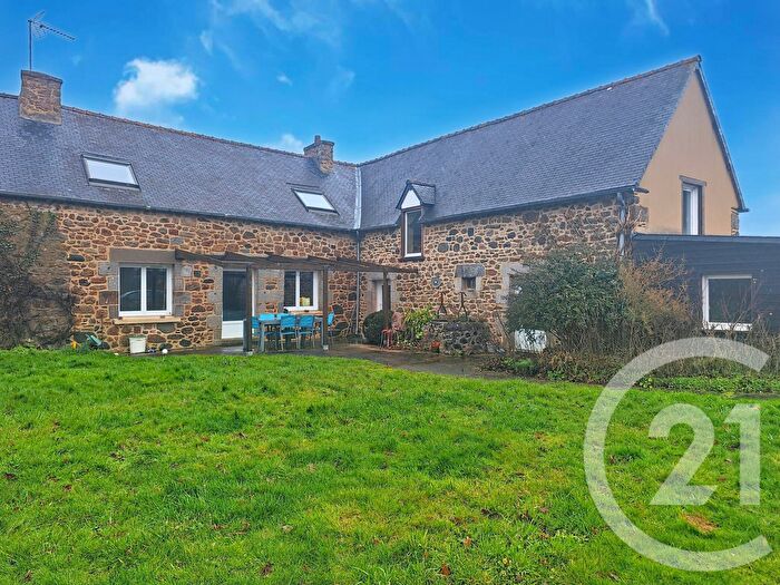 Maison à vendre - Plouagat - 7 pièces - 4 chambres