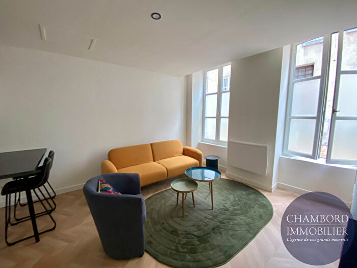 Appartement à louer - Blois, Centre-ville - 2 pièces - 1 chambre