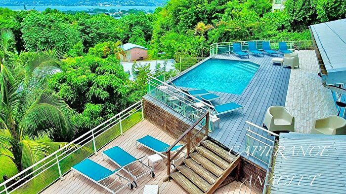 Maison à vendre - Les Trois-Îlets - 6 pièces - 5 chambres