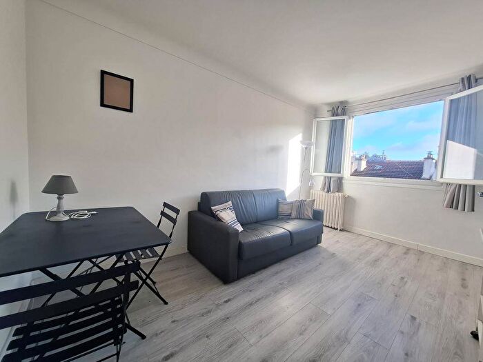 Vaillant-Sembat, Boulogne-Billancourt - Appartement 2 pièces à louer
