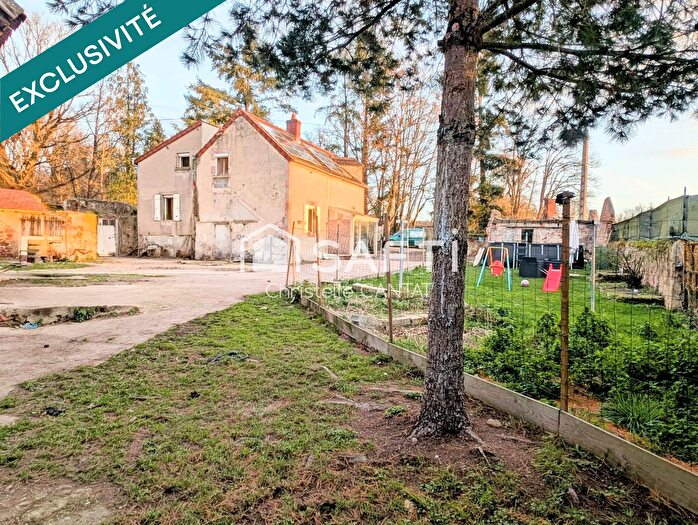 Maison à vendre - Vallon-en-Sully - 3 pièces - 3 chambres