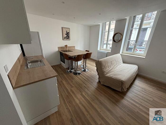 Appartement à louer - Roanne, Centre-ville, Varenne - 2 pièces - 1 chambre