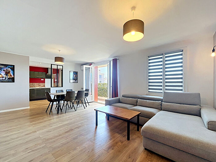 Nîmes, collines - Appartement 4 pièces à vendre