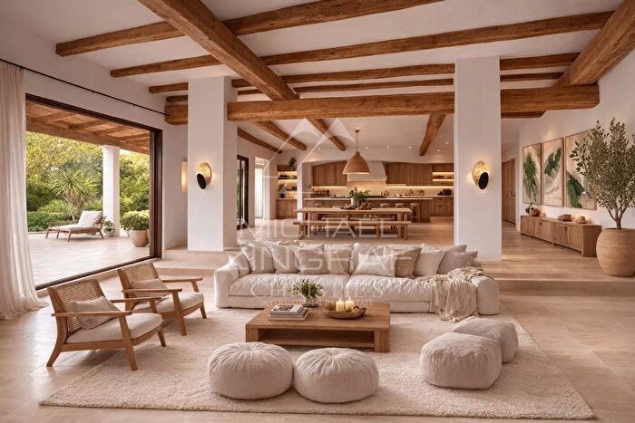 Maison à vendre - La Colle-sur-Loup - 9 pièces - 7 chambres