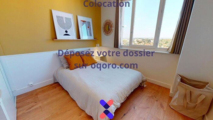 Appartement à louer - Les Essarts, Bron - 6 pièces - 5 chambres