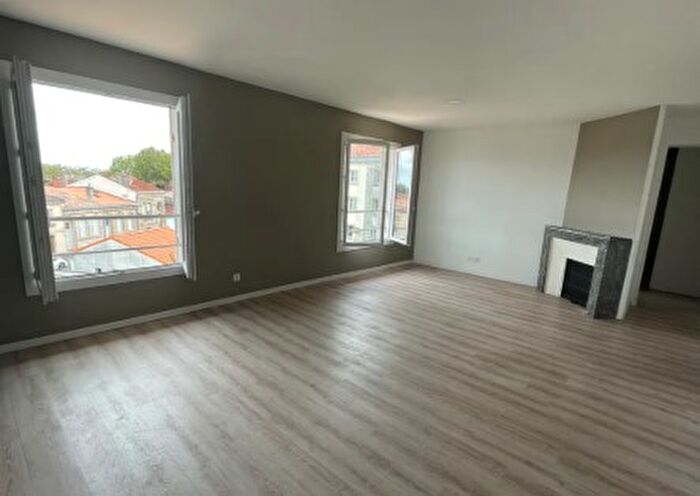 Appartement 4 pièces à louer à Pauillac