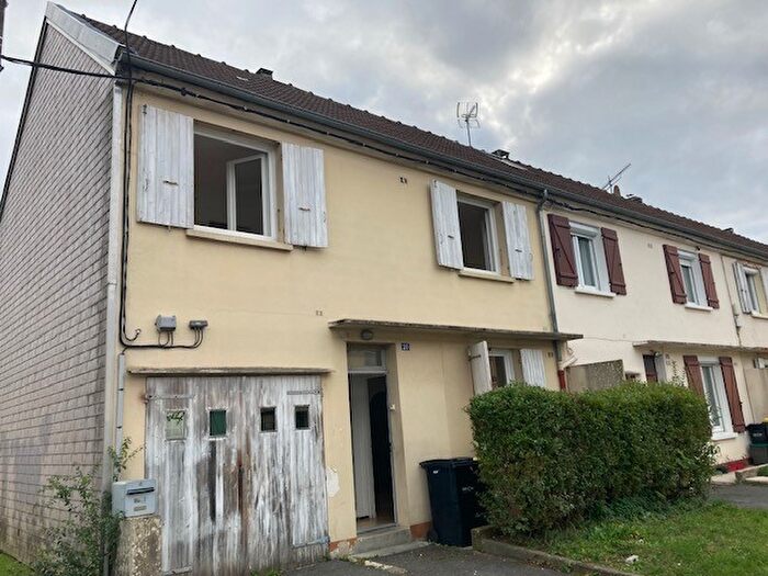 Maison 4 pièces à Fontenay-Trésigny, à vendre