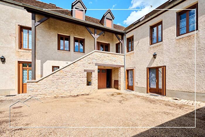Gevrey-Chambertin : Maison 9 pièces à vendre