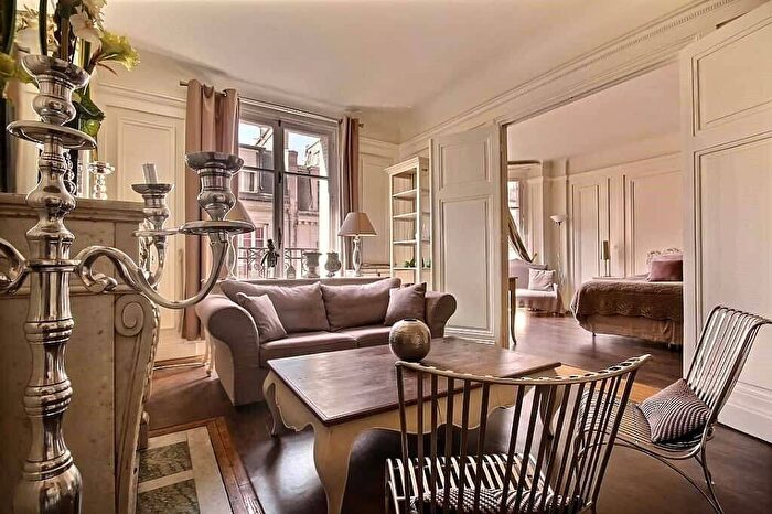 Appartement à louer - Triangle dOr, Paris ème arrondissement - 1 pièce