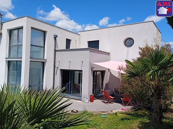 Maison à vendre - Auterive - 6 pièces - 4 chambres