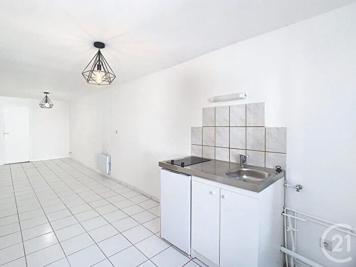 Appartement à louer - Liverdun - 2 pièces - 1 chambre