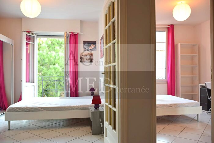 Appartement à vendre - Antibes, Juan-les-Pins, Le Cap - 2 pièces - 2 chambres