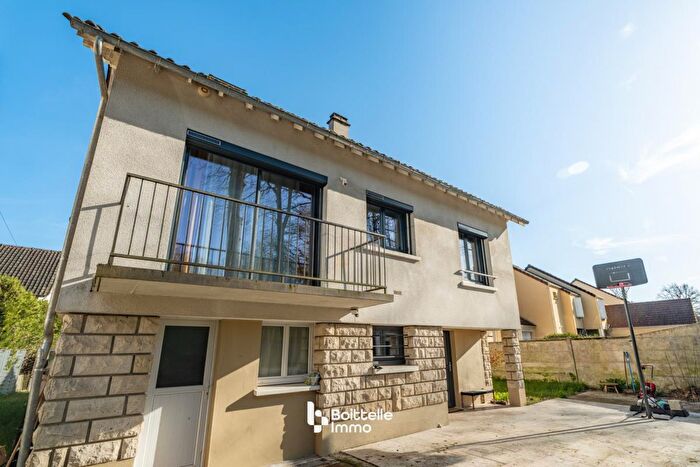 Maison à vendre - Milly-la-Forêt - 7 pièces - 4 chambres