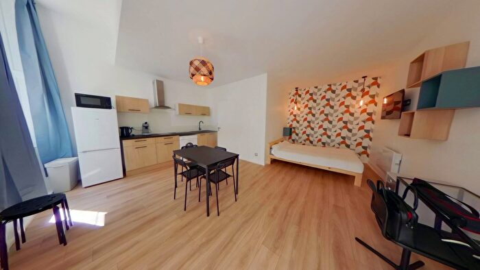 Appartement 1 pièce à Saint-Étienne, à louer