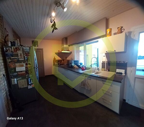 Maison à vendre - Saultain - 8 pièces - 4 chambres