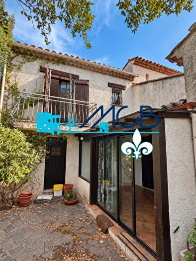 Maison 4 pièces à Roquebrune-sur-Argens, Massel, Le Bois d'Angélis, à vendre