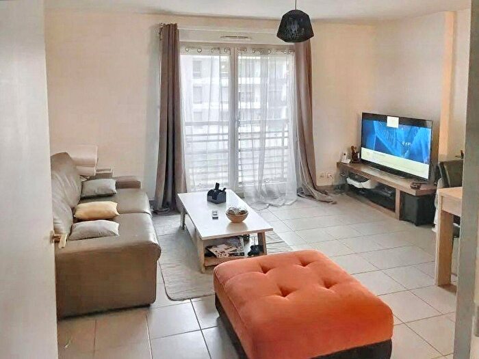 Appartement à louer - Rosny-sous-Bois - 2 pièces - 1 chambre
