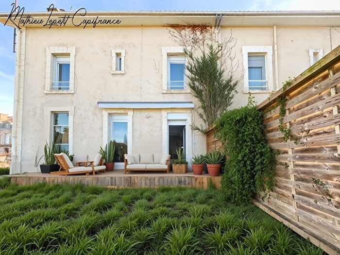 Maison à vendre - Périgueux, Centre-ville, La Gare, Saint-Martin - 7 pièces - 5 chambres