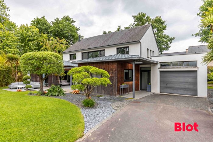 Maison 8 pièces à vendre à Pacé