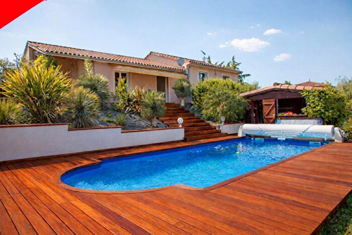 Maison à vendre - Puygouzon - 9 pièces - 4 chambres